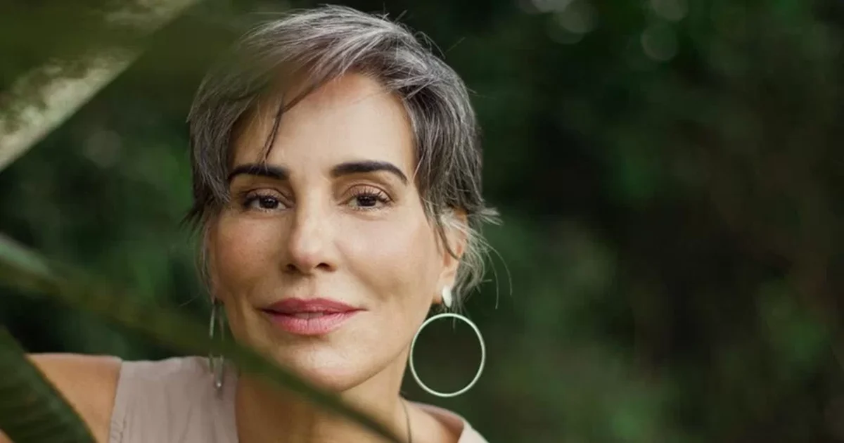 Glória Pires apaga foto de biquíni após receber críticas: 'Invejosas ...