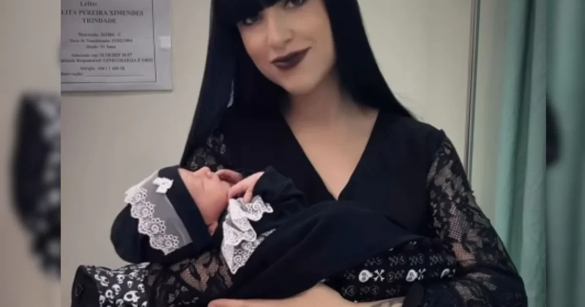 Mãe gótica de SP dá à luz a sua primeira filha no Halloween: 'Loucura ...