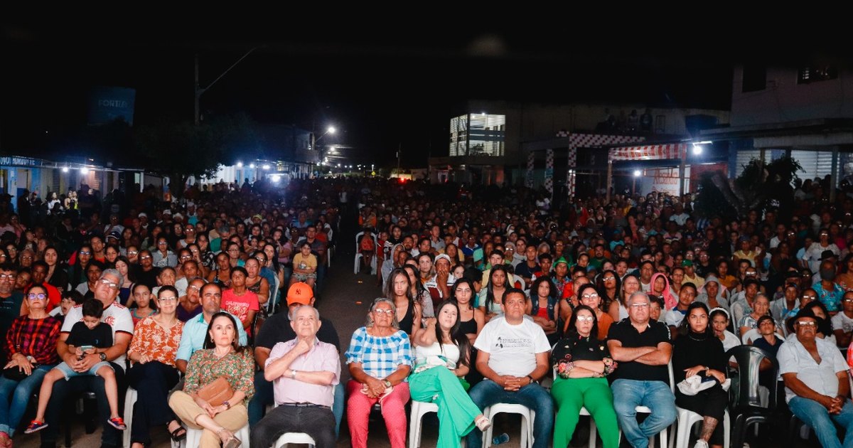 Exibição do filme que conta a história de Frei Damião levou centenas de ...